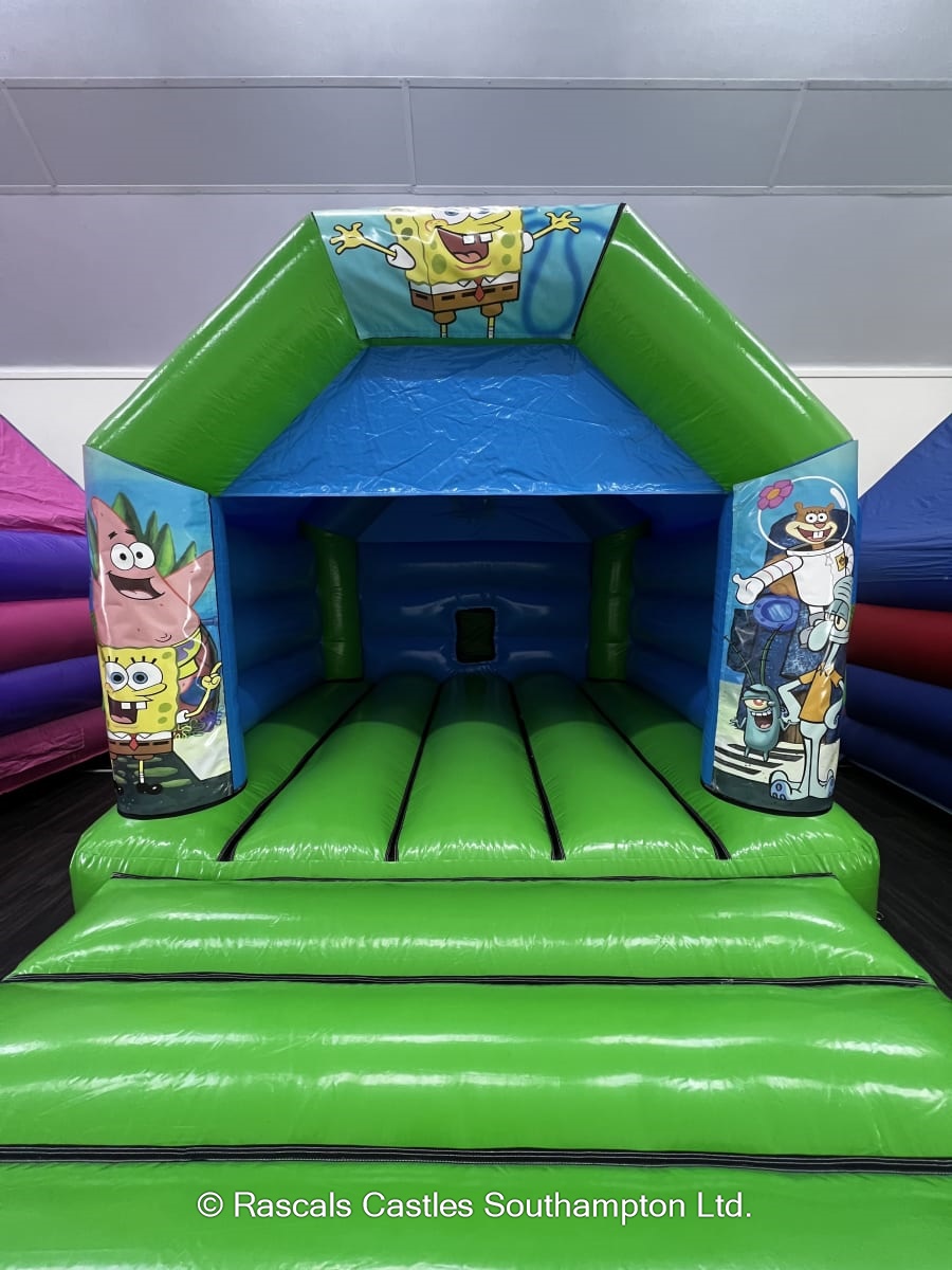Rascals Castles - Inflatables for events and parties in Hampshire